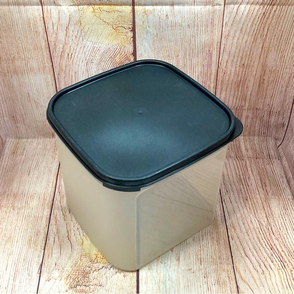 Tupperware | Kitchen | Tupperware Clear Black Square Modular Mate 621h2 ...